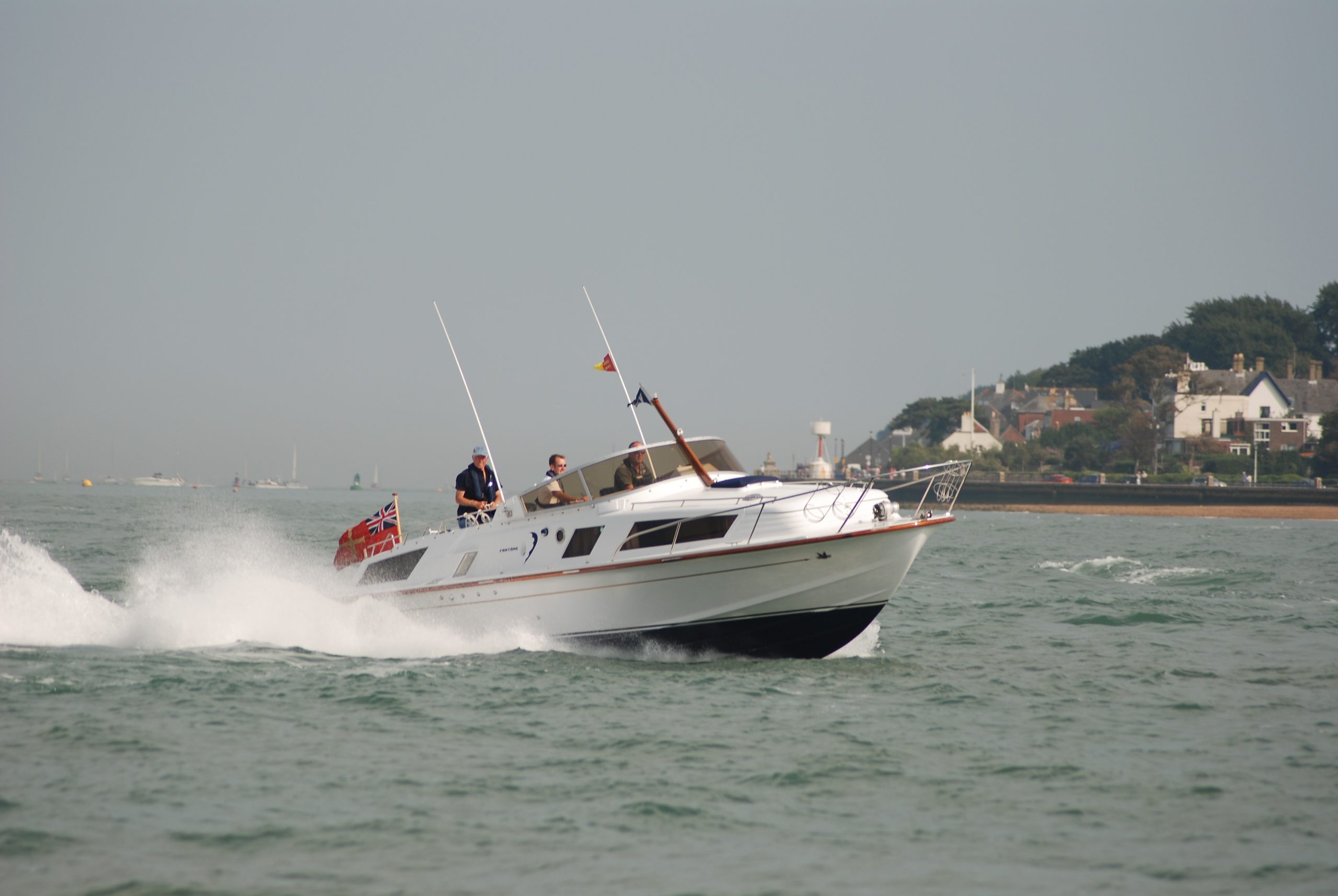 Fantome 32 – The Fairey Owners Club